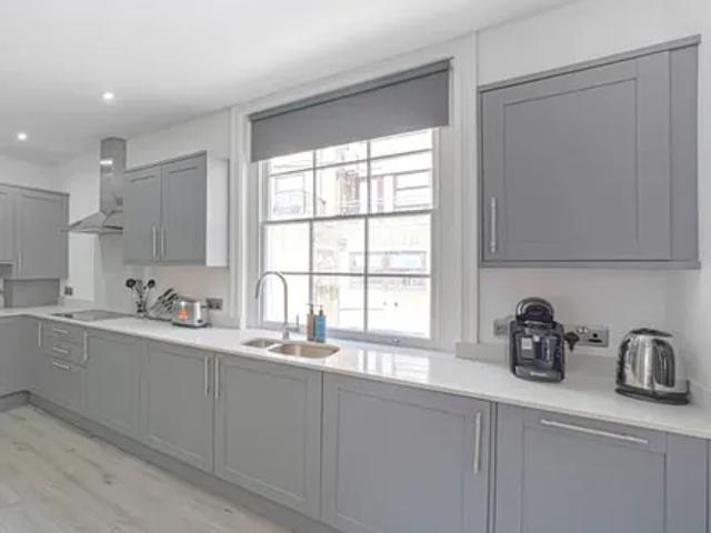 4 Beauchamp Pl | Studio apartment for rent #165114452 | Rentberry