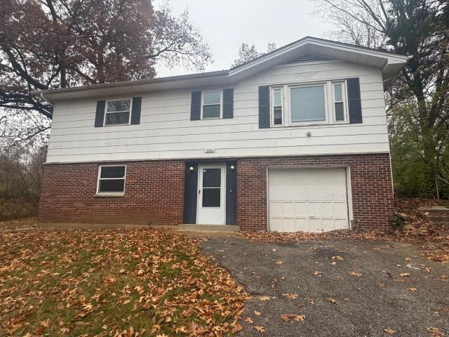 4 Bed/2 Bath Ranch