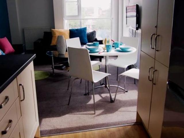 4 Bed