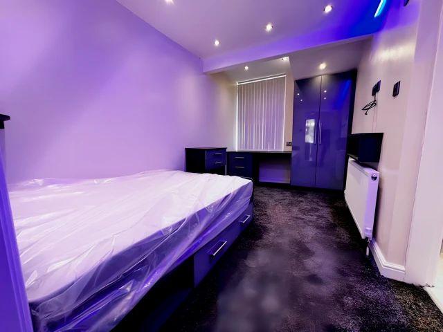 4 Bed 4 Bath