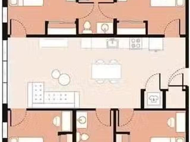 4 Bed 4 Bath