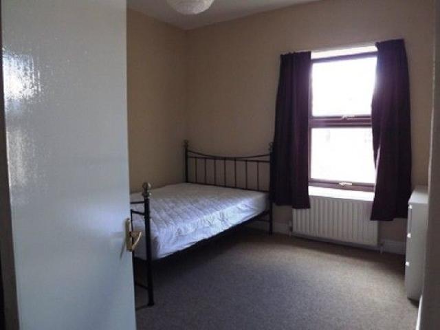 4 Bed 4 Bed, Heavygate Rd Crookes