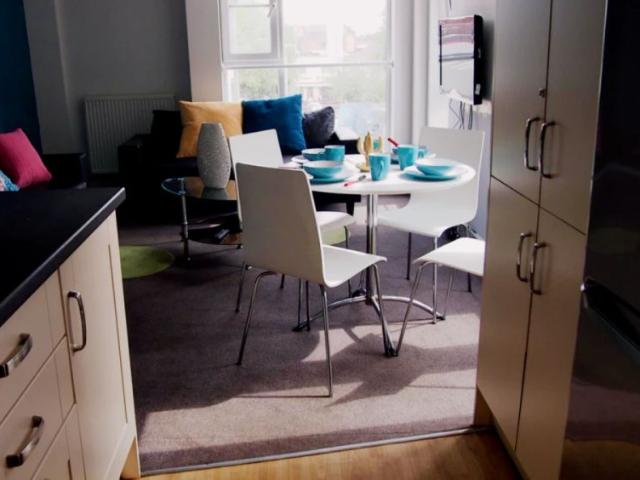4 Bed