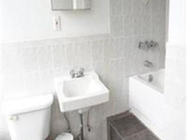 4 bed, 1.50 bath, safe neighborhood