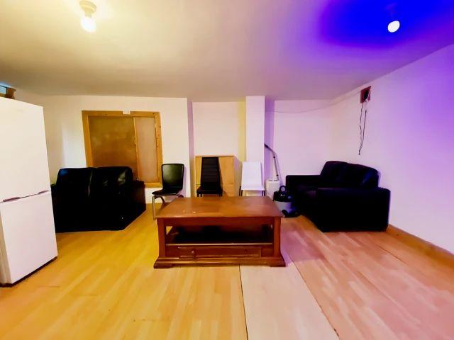 4 Bed 2 Bath