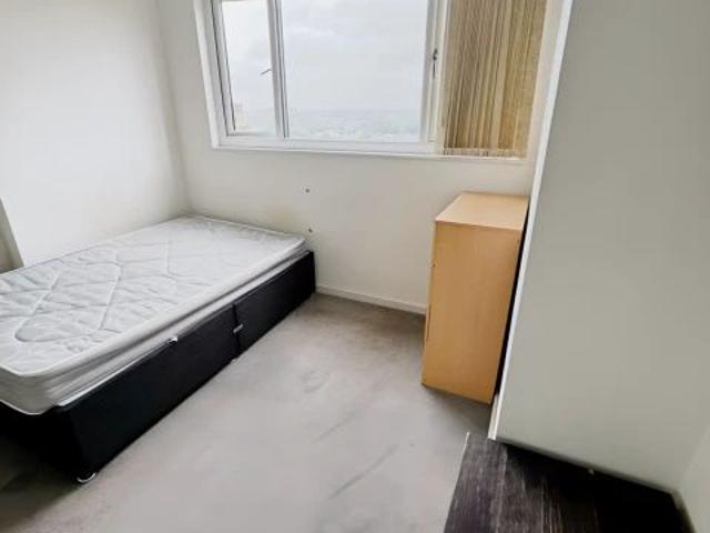 4 Bed 2 Bath