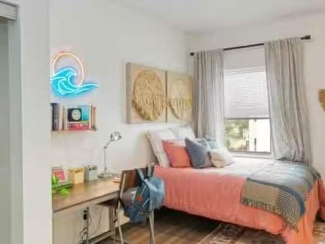 4 Bed 2 Bath