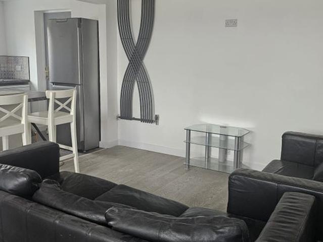 4 Bed 2 Bath Detached House CB1 3LG Bills included