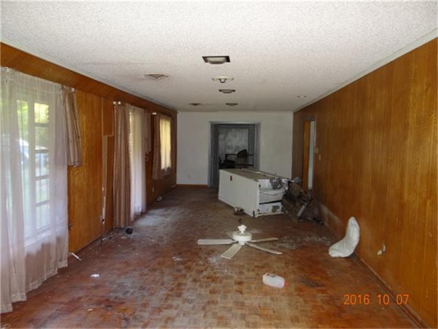 4 Bed 2 Bath House 11 1ST ST for sale in Shepherd, Texas