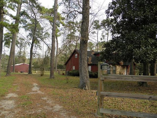 4 Bed 2 Bath House 8702 DOGWOOD DR for sale in Tomball, Texas