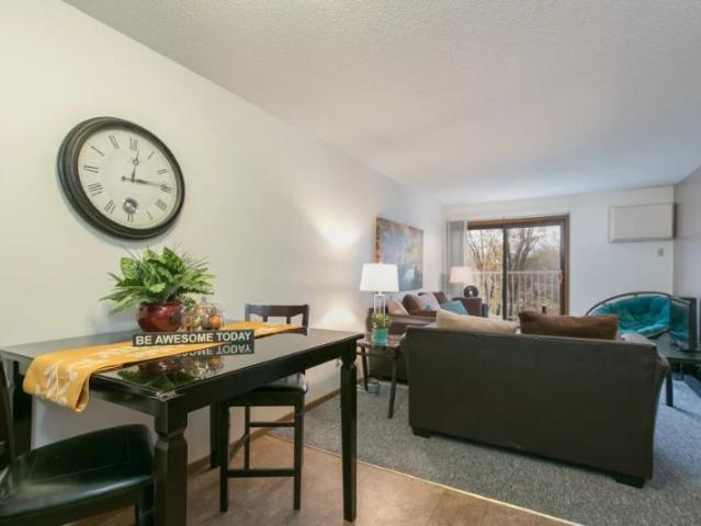 4 Bed 2 Bath Student Apartment Available