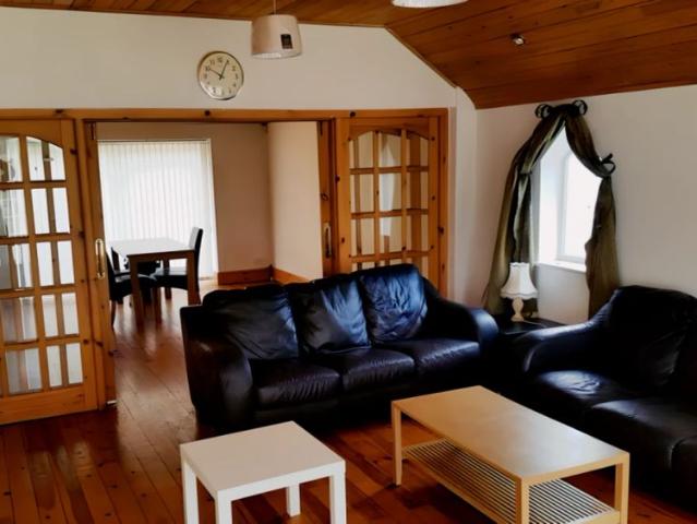 4 Bed 3 Bath