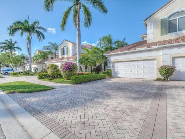 4 Bed 3 Bath Condo 114 PALM BAY DR #C for sale in Palm Beach Gardens, Florida
