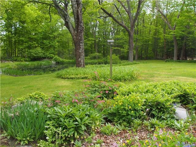 4 Bed 3 Bath House 1330 MONROE TPKE for sale in Monroe, Connecticut