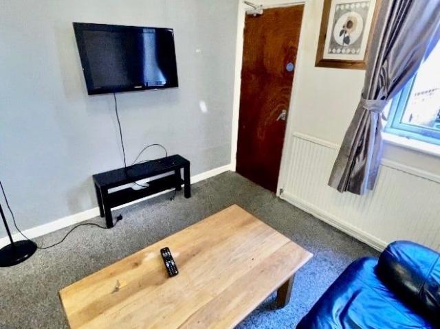 4 Bed Terraced House, Tudor Grove, NG1