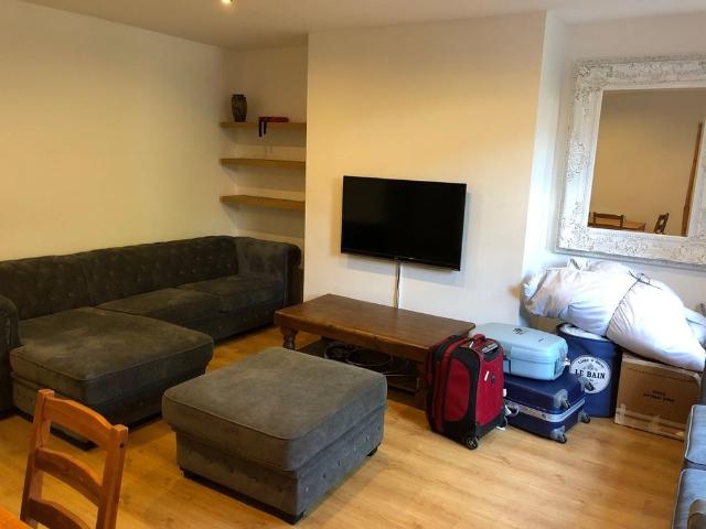 4 Bed Terraced House, Victoria Terrace, LS3