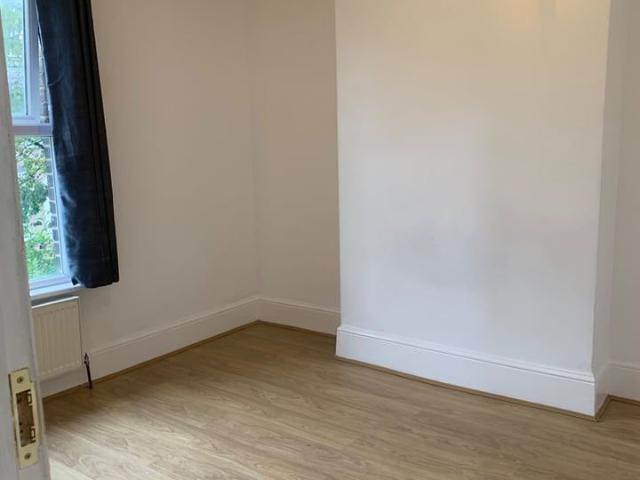 4 Bed Terraced House, Wentworth Road, E12