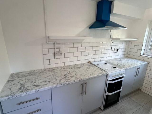 4 Bed Terraced House, Wentworth Road, E12