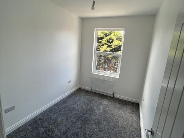 4 Bed Terraced House, Barkly Grove, LS11