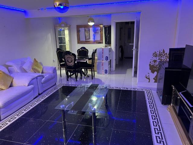 4 Bed Terraced House, Bishops Close, B23