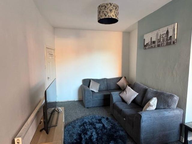4 Bed Terraced House, Claremont Road, M14