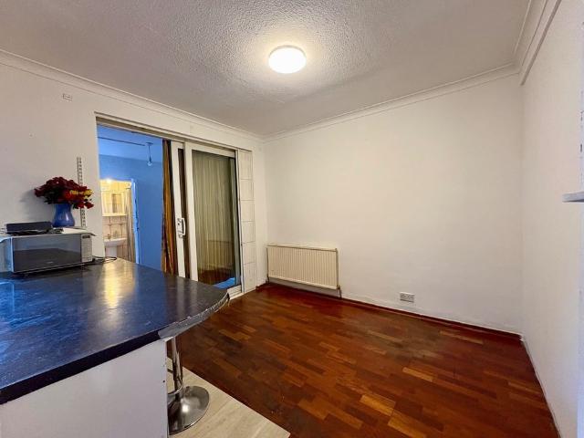 4 Bed Terraced House, Eldred Road, IG11