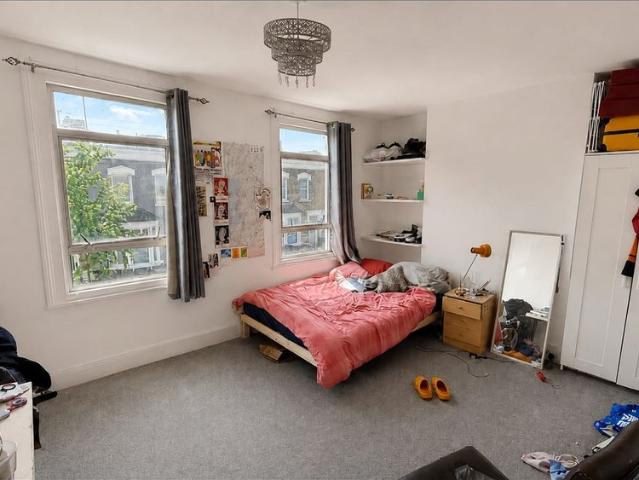 4 Bed Terraced House, Elverson Road, SE8