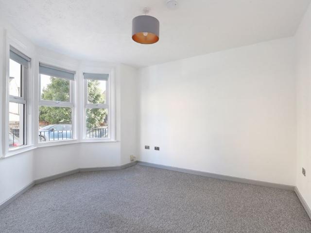 4 Bed Terraced House, Foxcote Road, BS3