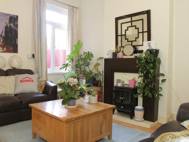4 Bed Terraced House, Grasmere St, LE2