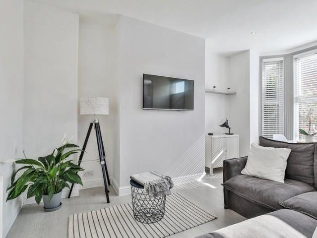 4 Bed Terraced House, Grimthorpe Place Headingley, LS6