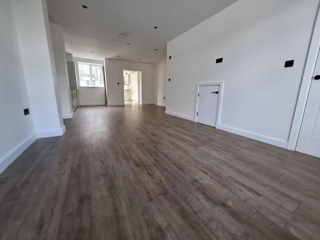 4 Bed Terraced House, Highfield Road, M6
