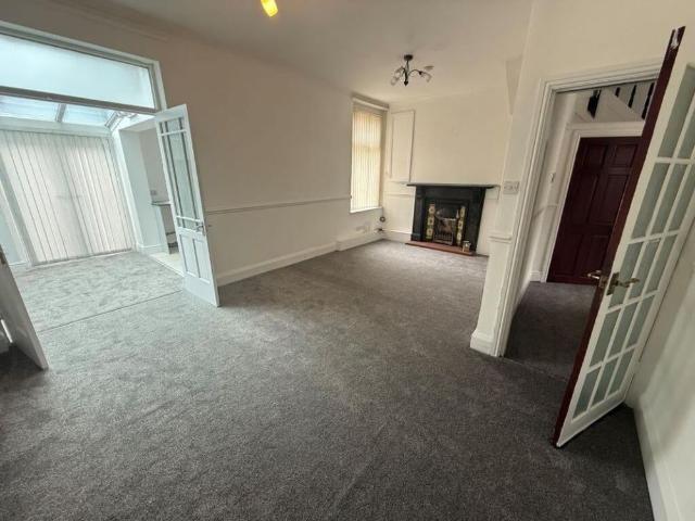 4 Bed Terraced House, Kenmare Road, L15