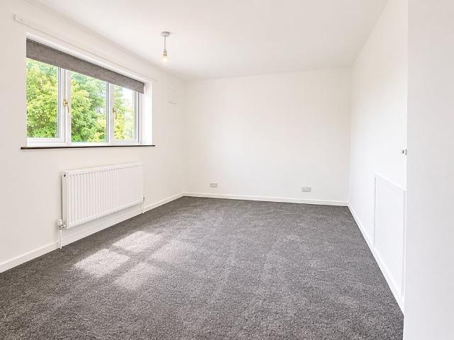 4 Bed Terraced House, Lansdowne Road, E11