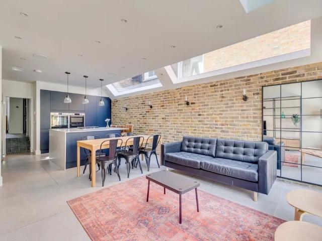 4 Bed Terraced House, Lindrop St, SW6