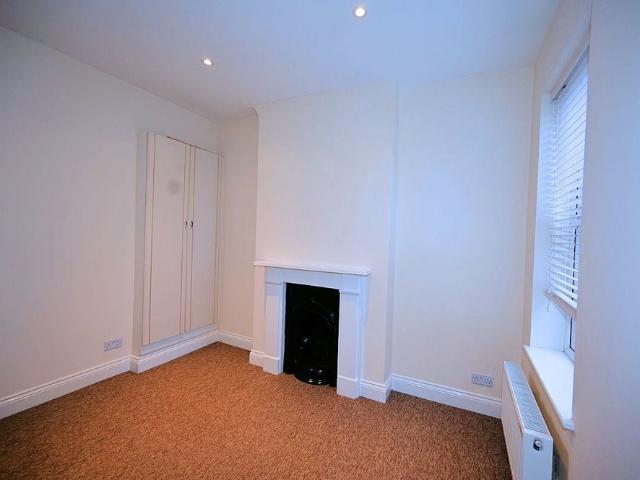 4 Bed Terraced House, London, E11
