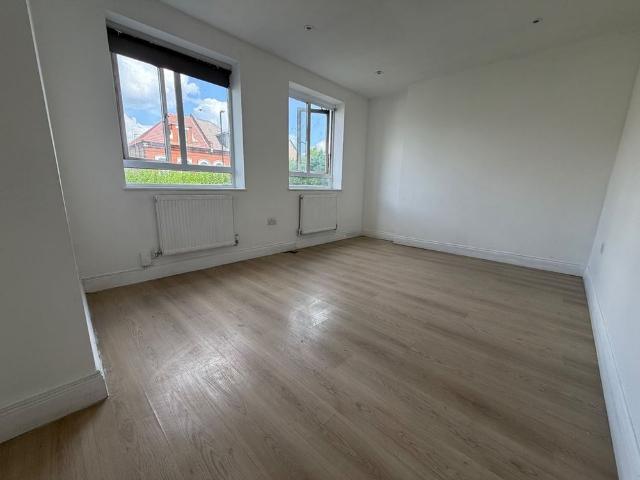4 Bed Terraced House, Lordship Lane, N22