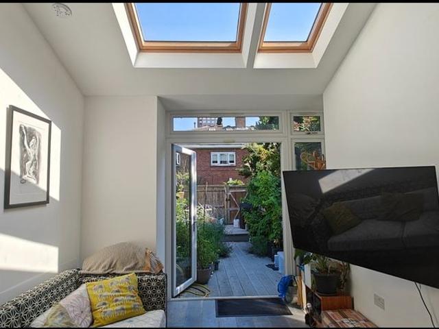 4 Bed Terraced House, Lytham St, SE17