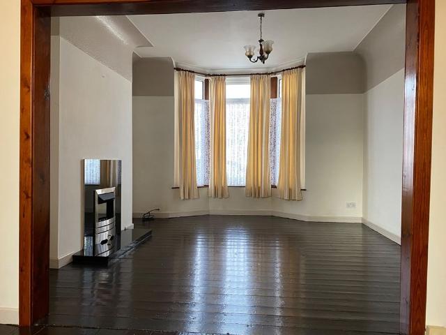 4 Bed Terraced House, March Road, L6