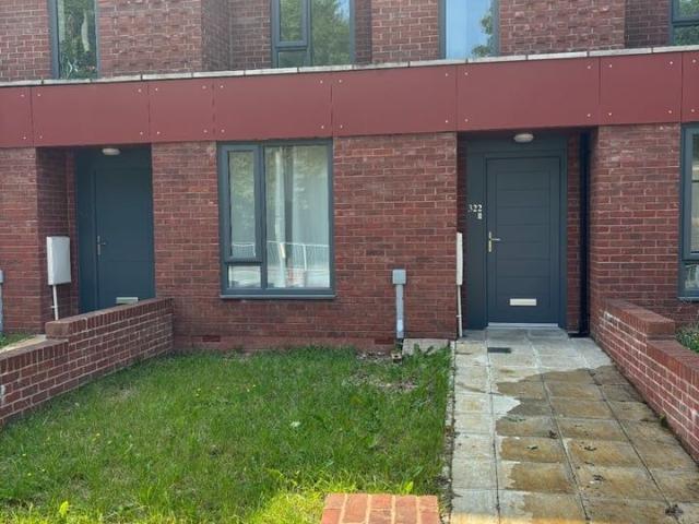 4 Bed Terraced House, Moss Lane East, M14