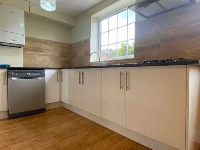 4 Bed Terraced House, Paul Gardens, CR0