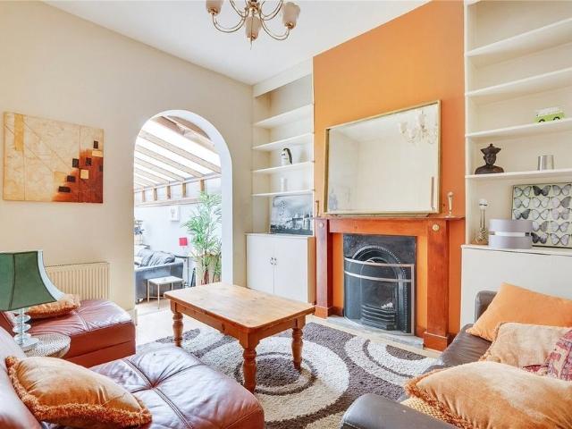 4 Bed Terraced House, Pellant Road, SW6