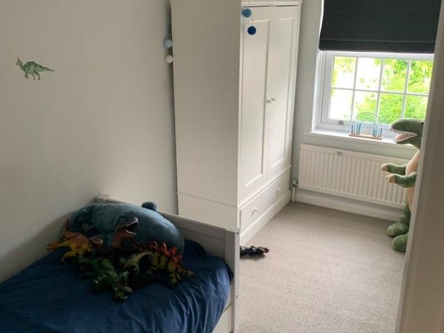 4 Bed Terraced House, Regal Close, W5