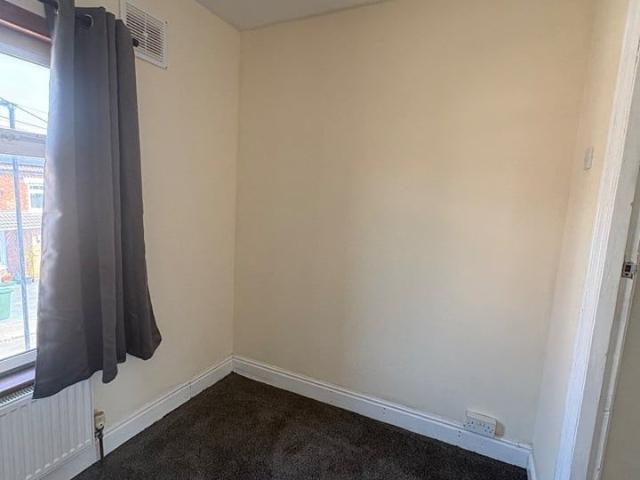 4 Bed Terraced House, Saxon Road, CV2
