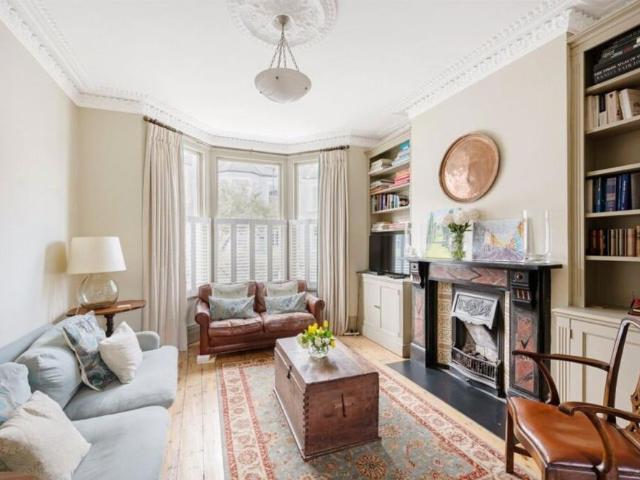 4 Bed Terraced House, Shandon Road, SW4