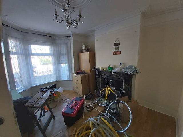 4 Bed Terraced House, St. Mary's Road, E13