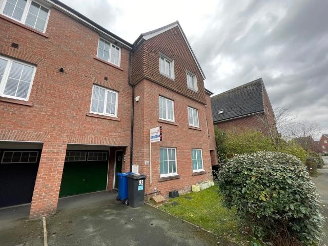 4 Bed Town House for rent
