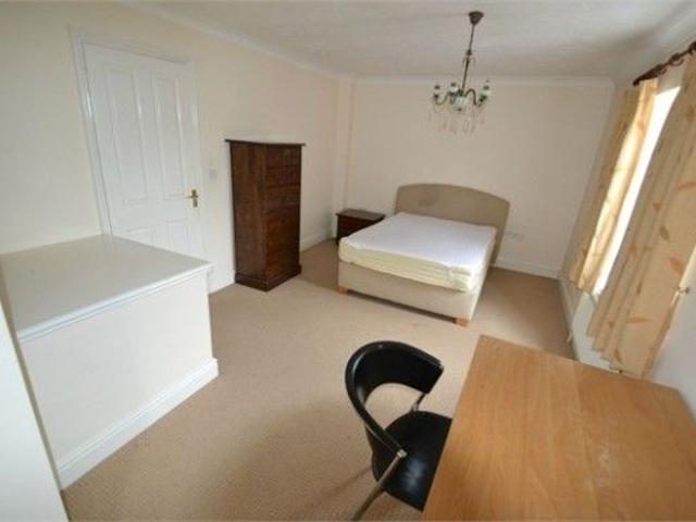 4 Bed Triumph Close, Colchester, Essex