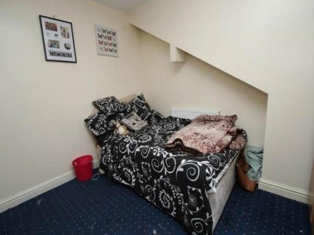 4 Bed Welton Place, Hyde Park, Leeds