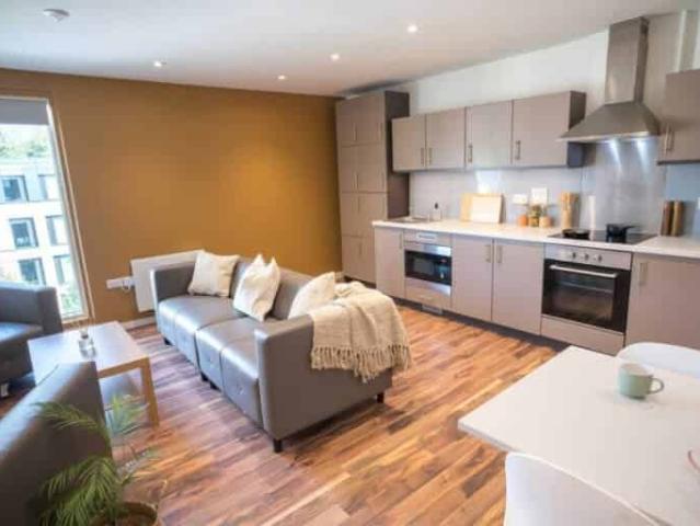 4 Bed Apartment