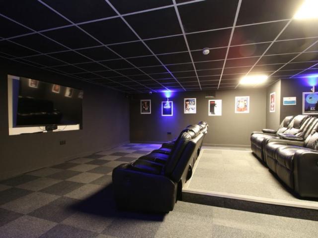 4 bed Apartment for Rent